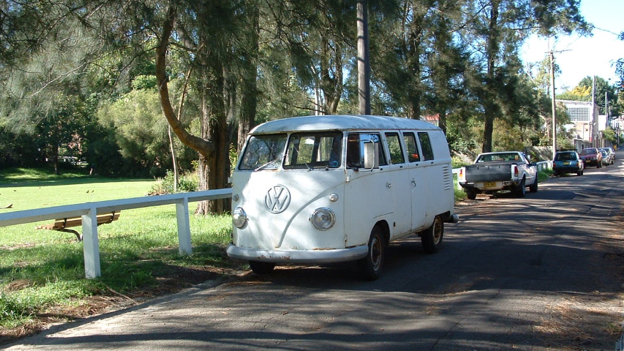 1961 restored 'splitty' makes CamperKing HQ its permanent home